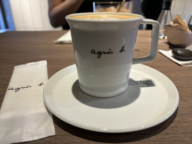 agnes b. CAFE 祇園店 （agnès b. CAFÉ アニエスベーカフェ） - 祇園四条/カフェ | 食べログ