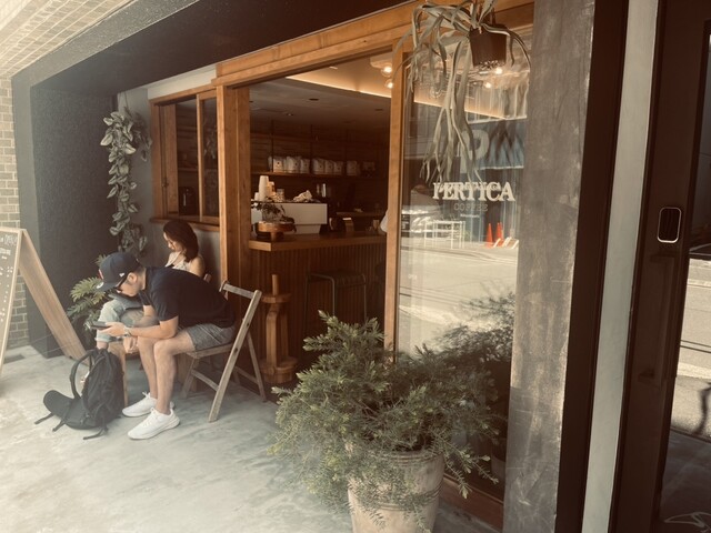 PERTICA COFFEE （ペルティカ コーヒー） - 小伝馬町/カフェ | 食べログ