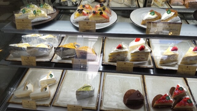 SECOND HOUSE CAKE WORKS 竹屋町店 （セカンド ハウス ケーキ ワークス） - 神宮丸太町/カフェ | 食べログ