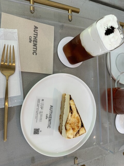 『明るくて良い雰囲気だが----』by えろちん : AUTHENTIC cafe （オーセンティック カフェ） - 玉造温泉/カフェ [食べログ]