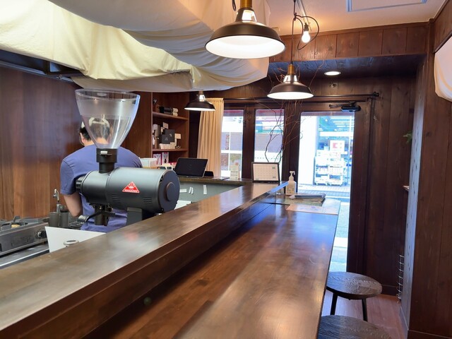 LAGOM COFFEE ROASTERY （ラーゴム コーヒーロースタリー） - 新在家/カフェ | 食べログ