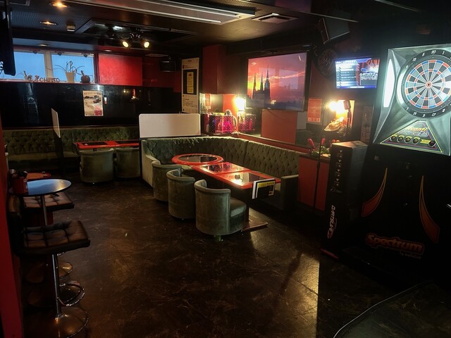 座席 : Bar Chuto 錦糸町 - 錦糸町/バー | 食べログ