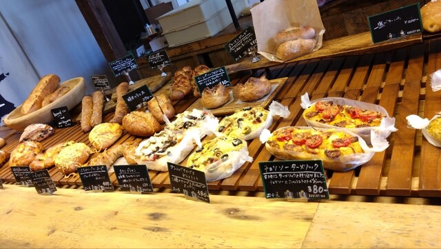 Bakery loro （ベーカリー ロロ） - 柴崎体育館/パン | 食べログ