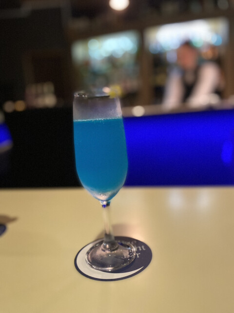 Blue Light Bar （ブルー ライト バー） - 関内/バー | 食べログ