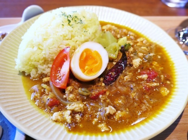 『本格スパイスカレー：オープン記念セール明日まで！』by とんちゃん : MAGUMA （マグマ） - 龍ケ崎市/カフェ [食べログ]