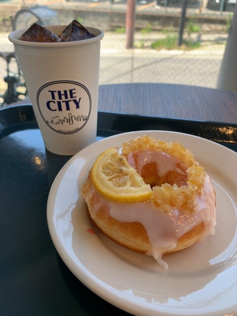 by 幸福未来 : THE CITY DONUTS AND COFFEE （ザ シティ ドーナツアンドコーヒー） - 三宮（神戸市営 ...