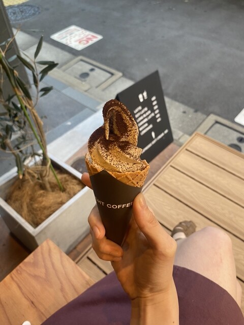 by Mako_yum : EIGHT COFFEE 恵比寿 （エイト コーヒー） - 恵比寿/コーヒースタンド [食べログ]