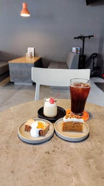 244.coffee （にーよんよんどっとこーひー） - 日野/カフェ | 食べログ