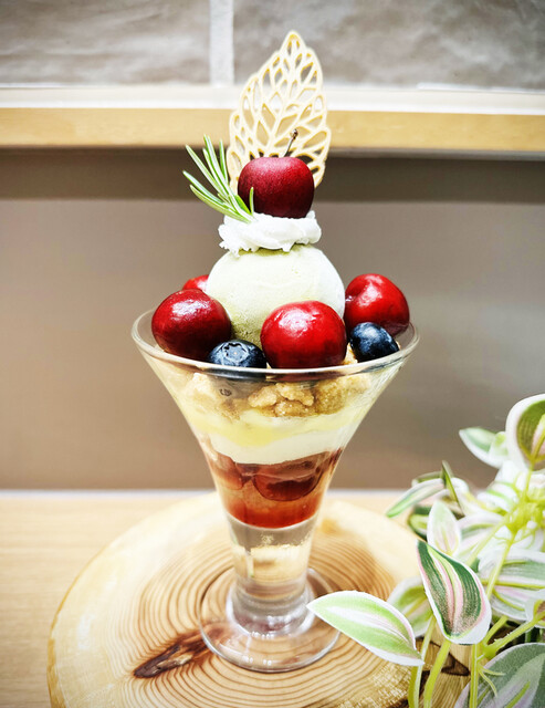 BLOCK47 Eats （ブロックヨンジュウナナイーツ） - 岐阜羽島/カフェ | 食べログ