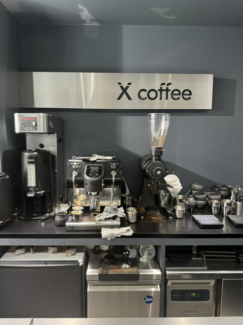 『普段味わえない規格外のコーヒー体験を』by どくだみちゃん : X coffee （エックス コーヒー） - 銀座一丁目/カフェ [食べログ]
