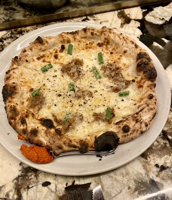 『スタイリッシュな絶品窯焼きピッツェリア』by ＊オカピ＊ : pizza marumo （ピッツァ マルモ） - 恵比寿/ピザ [食べログ]