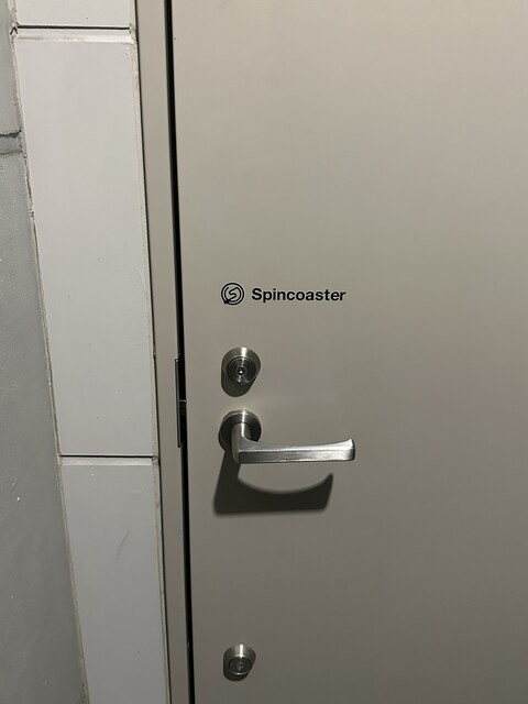 『音楽好きが集う、ミュージックバー。』by ともぴ | 東京グルメ : Spincoaster Music Bar Ebisu （スピンコースター ミュージックバー） - 代官山/バー [食べログ]