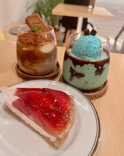 by 愛音桃 : Neul （ヌル） - 新大久保/カフェ [食べログ]