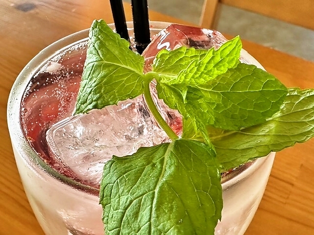 アトライ カフェ&バー （ATRY Caf'e&Bar） - 里白石/カフェ | 食べログ