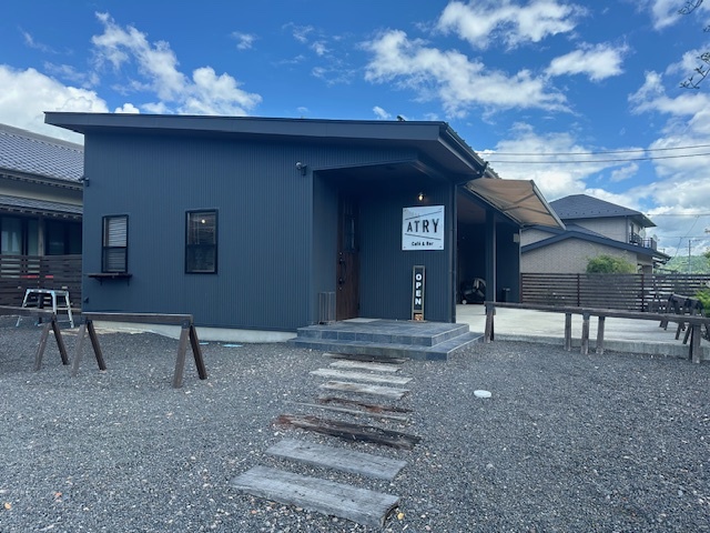 アトライ カフェ&バー （ATRY Caf'e&Bar） - 里白石/カフェ | 食べログ