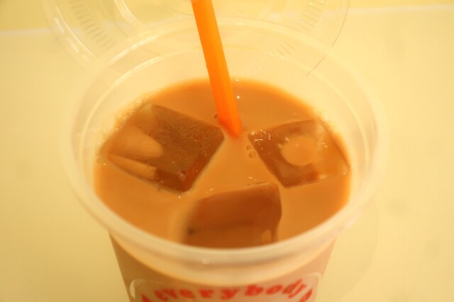 口コミ一覧 : everybody milk tea KUGENUMA （エブリバディミルクティー） - 鵠沼海岸/ティースタンド [食べログ]