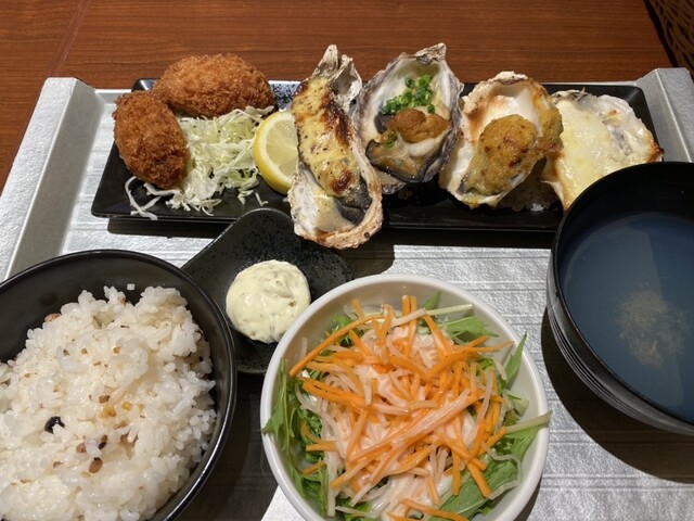 口コミ一覧 : ザ・カーブ・ド・オイスター （THE CAVE DE OYSTER） - 東京/かき [食べログ]