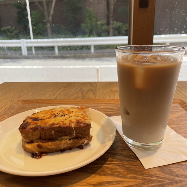Bread&Coffee IKEDAYAMA 本店 - 五反田/パン | 食べログ