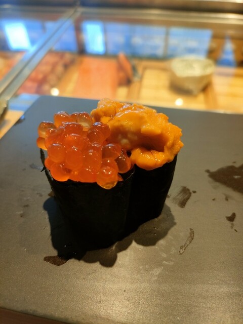 鮨&BAR 不二楼 新丸ビル店 （Sushi & Bar Fujiro） - 大手町/寿司/ネット予約可 | 食べログ