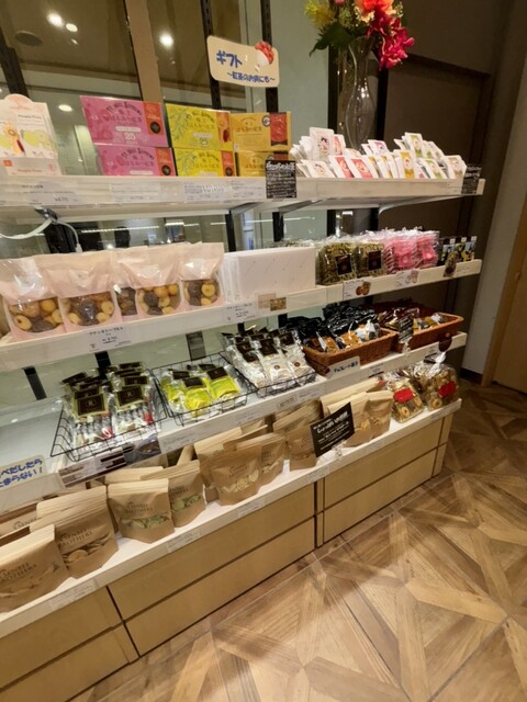 オヤツテーブル （OYATSU table） - 池袋/洋菓子 | 食べログ