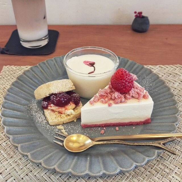 Cercle Dish and Coffee （セルクル ディッシュ アンド コーヒー） - 苦楽園口/カフェ | 食べログ