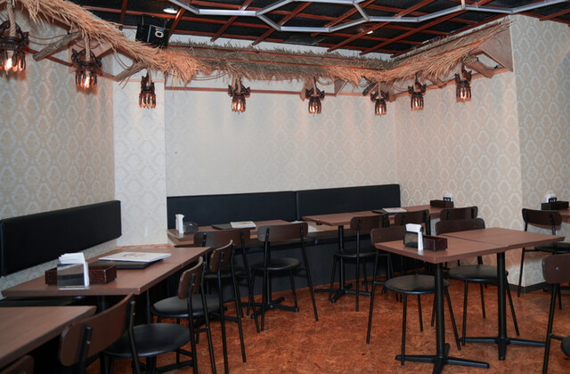 座席 : PASA DINING （パサ ダイニング） - 京成成田/ネパール料理 | 食べログ