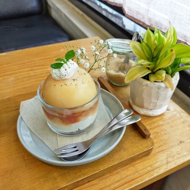 niji cafe （ニジ カフェ） - 元町（JR）/カフェ | 食べログ