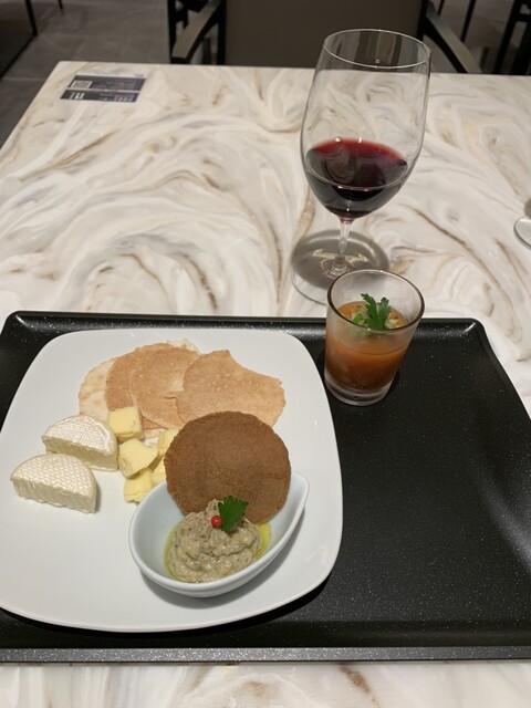 ANA SUITE LOUNGE 羽田空港 第2ターミナル 国際線 （エーエヌエー スイート ラウンジ） - 羽田空港第2ターミナル（東京 ...