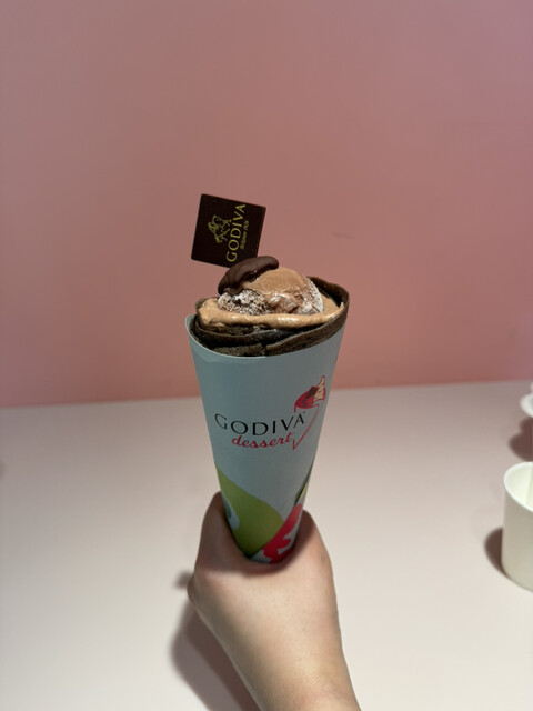 GODIVA dessert 原宿店 （ゴディバ デザート） - 明治神宮前/クレープ・ガレット | 食べログ