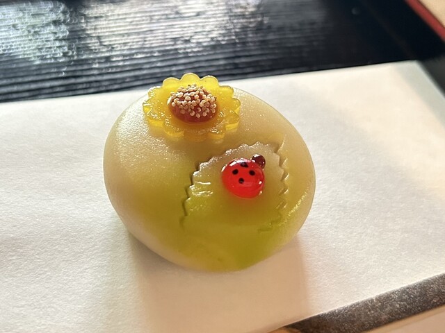 『重要文化財で抹茶と主菓子のおもてなし』by ishiw437 : 旧岩崎邸庭園 お茶席 - 湯島/甘味処 [食べログ]