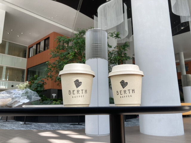 口コミ一覧 : BERTH COFFEE みなとみらい （バース コーヒー） - みなとみらい/カフェ [食べログ]