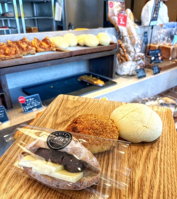 Bread&Coffee IKEDAYAMA 本店 - 五反田/パン | 食べログ