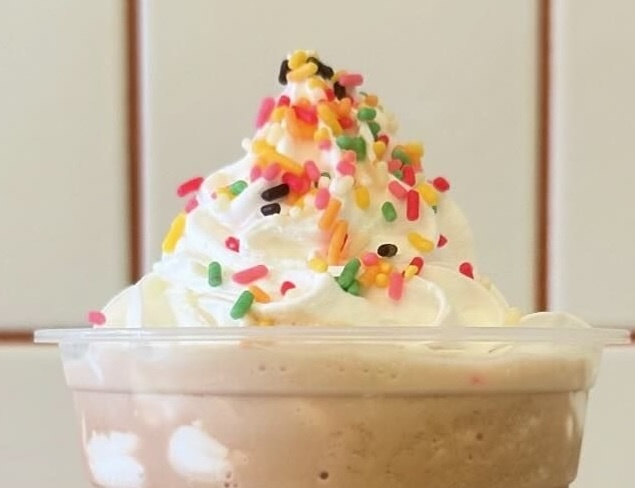 everybody milk tea KUGENUMA （エブリバディミルクティー） - 鵠沼海岸/ティースタンド | 食べログ