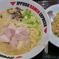 『とんこつラーメン@IPPUDO RAMEN EXPRESS南町田グランベリーパーク店』by チャゲ＆飛鳥時代 : イップウドウ ラーメン エキスプレス 南町田グランベリーパーク店 ...