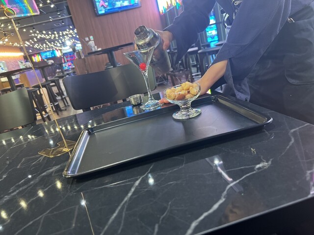 GiGO Arcade Café KITTE大阪 （ギーゴ アーケード カフェ キッテ） - 西梅田/カフェ | 食べログ