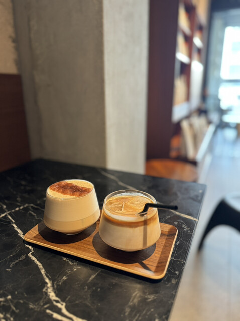 MILES COFFEE （マイルズ コーヒー） - 比治山橋/カフェ | 食べログ