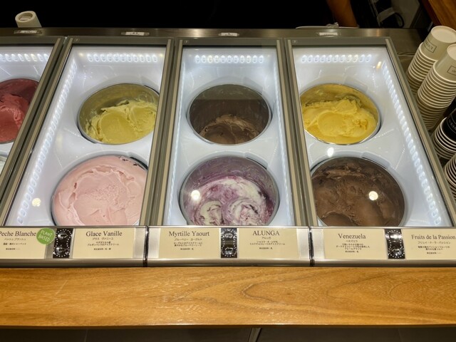 L'AVENUE BiS （ラヴニュービス） - 三宮（神戸市営）/ジェラート・アイスクリーム | 食べログ