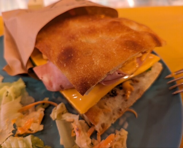 写真 : sund （サンド） - 日ノ出町/サンドイッチ | 食べログ