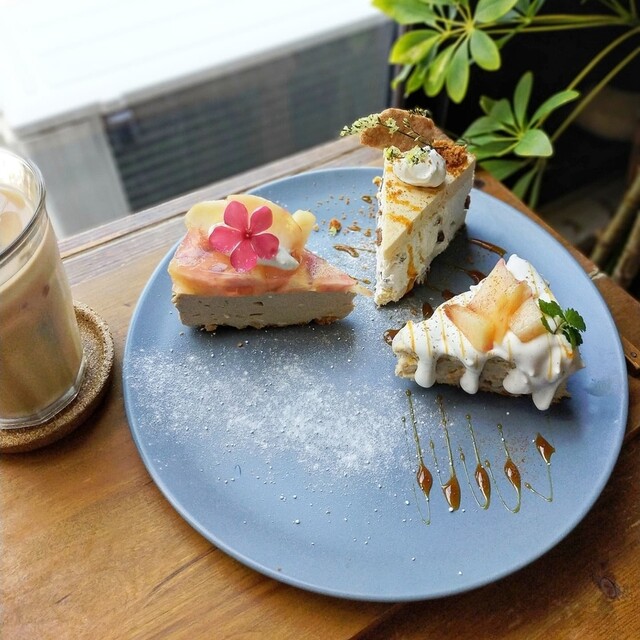 niji cafe （ニジ カフェ） - 元町（JR）/カフェ | 食べログ