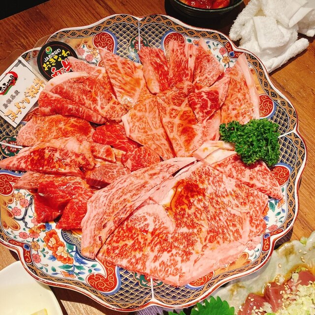 Sumibi Yakiniku Buchi Kumoji Ten - 縣政府前/燒肉 | Tabelog