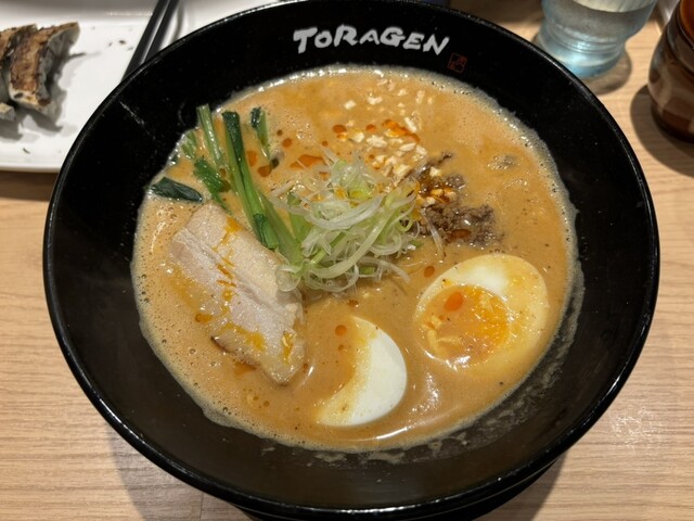 by にせきち : 虎玄 柳橋店 - 国際センター/担々麺 [食べログ]