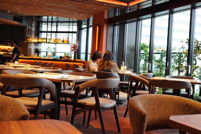 東銀座 GINZA ONO Gratia -Smoke Dining-」薪火の薫香と共に選べるオードブル＆メインにハーフビュッフェまで詰め込ん ...