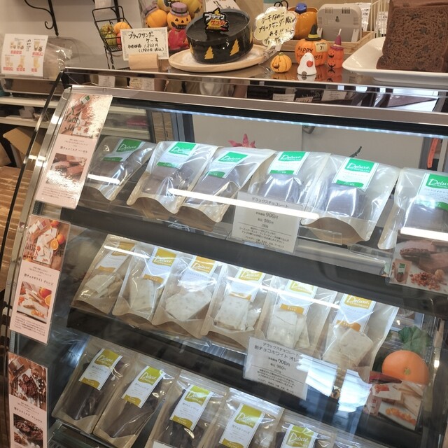 ユーラクチョコレートショップ 有楽製菓東京工場直売店 （YURAKU CHOCOLATE SHOP） - 東大和市/チョコレート | 食べログ