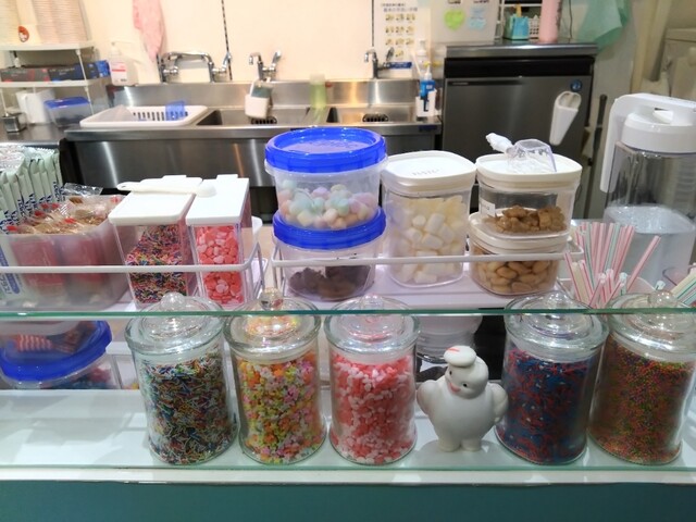 ROLL ICE CREAM FACTORY 池袋東口店 （ロール アイス クリーム ファクトリー） - 池袋/ジェラート・アイスクリーム ...