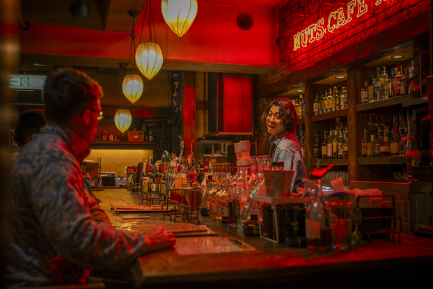 NUTS CAFE NIGHTS （ナッツカフェナイツ）のご予約 - すすきの（市電）/ダイニングバー | 食べログ