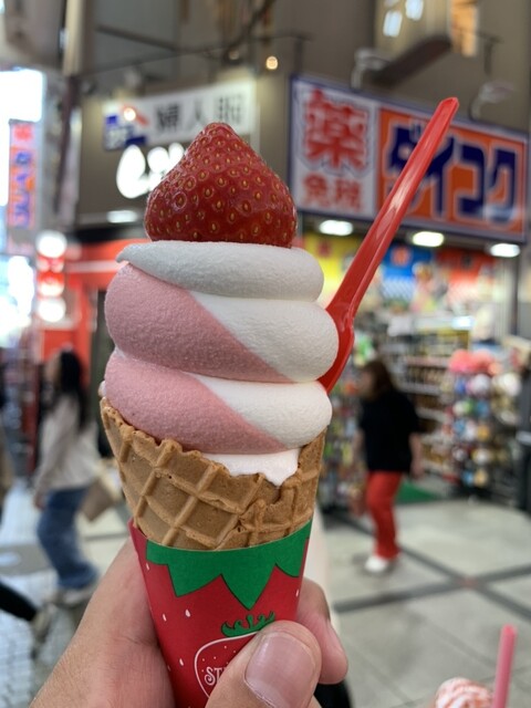 STRAWBERRY MANIA （ストロベリー マニア） - なんば（大阪メトロ）/スイーツ | 食べログ