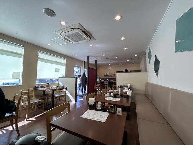 内観写真 : 中華料理TSUNAGI - ちはら台/中華料理 | 食べログ