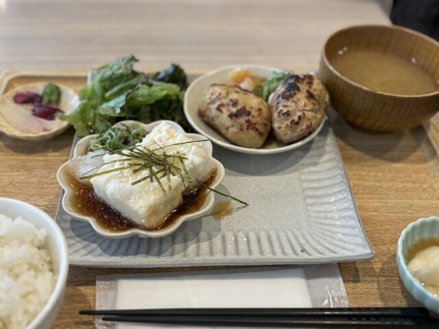 『雰囲気の良い定食屋さん』by UNOMAKI : 釜戸飯 ふらり庵 - 竹田/食堂 [食べログ]