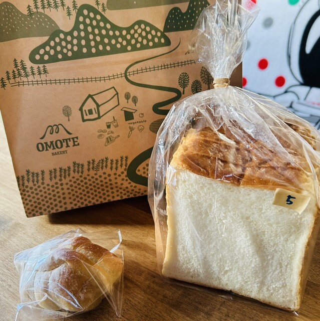 OMOTE BAKERY （オモテ ベーカリー） - 積志/パン | 食べログ