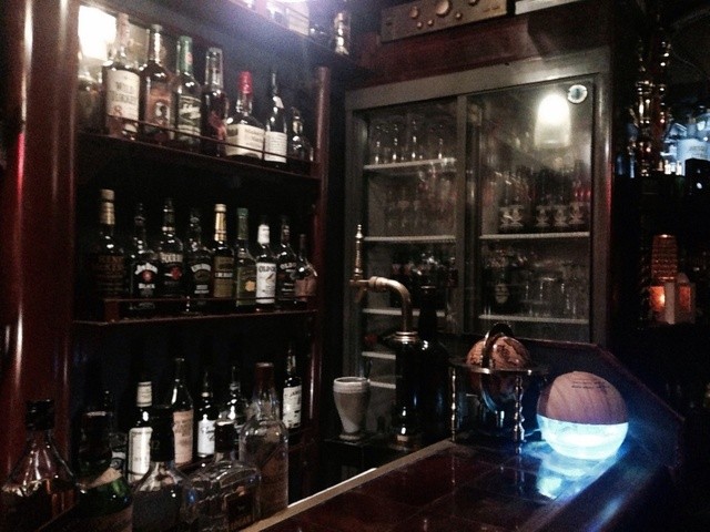 BAR es （バーエス） - 大阪難波/バー | 食べログ